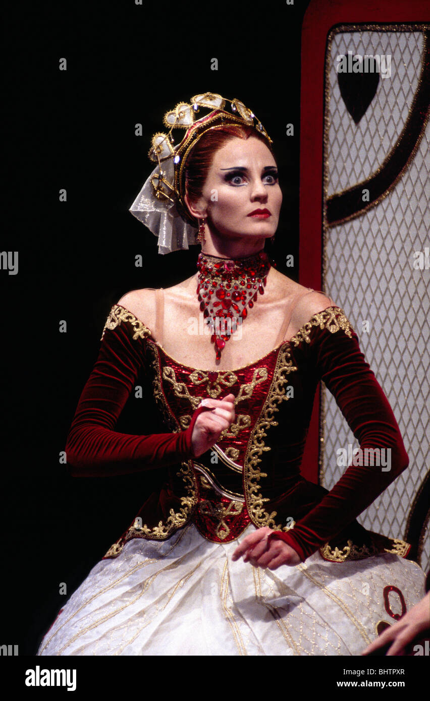 Lisa pavane danseur Banque de photographies et d’images à haute ...