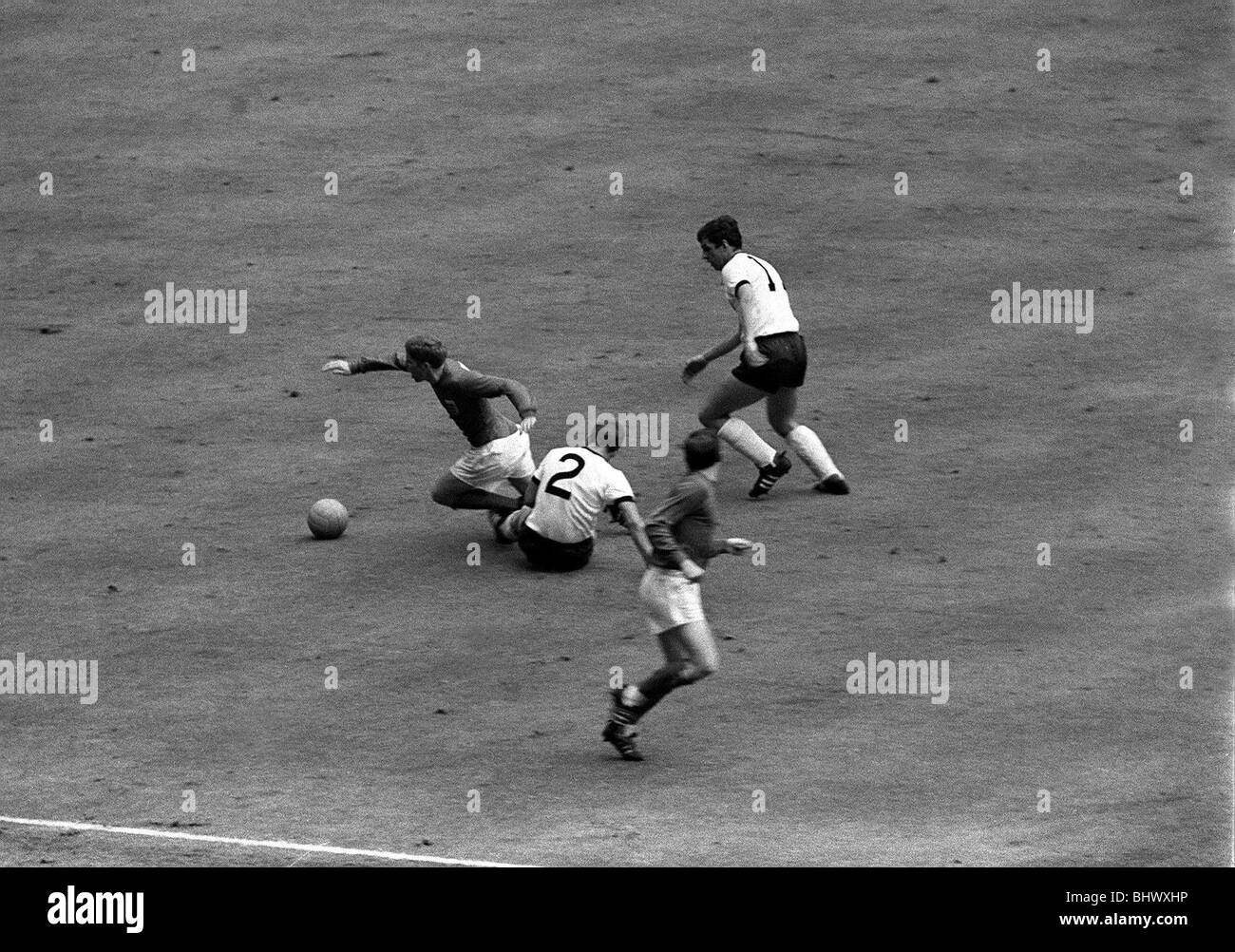 World cup 1966 england ball Banque de photographies et d’images à haute ...