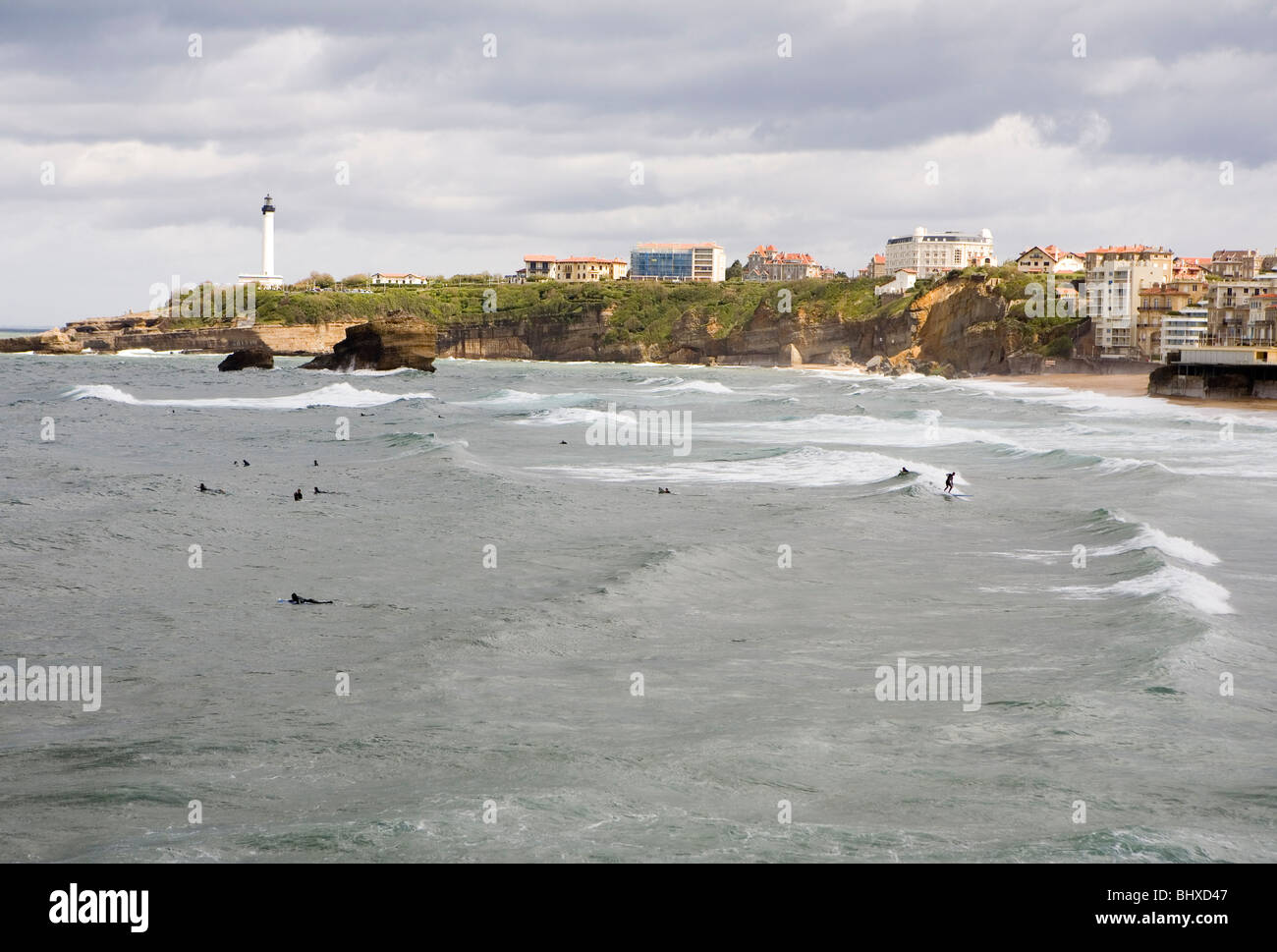 Biarritz surf Banque de photographies et d’images à haute résolution ...