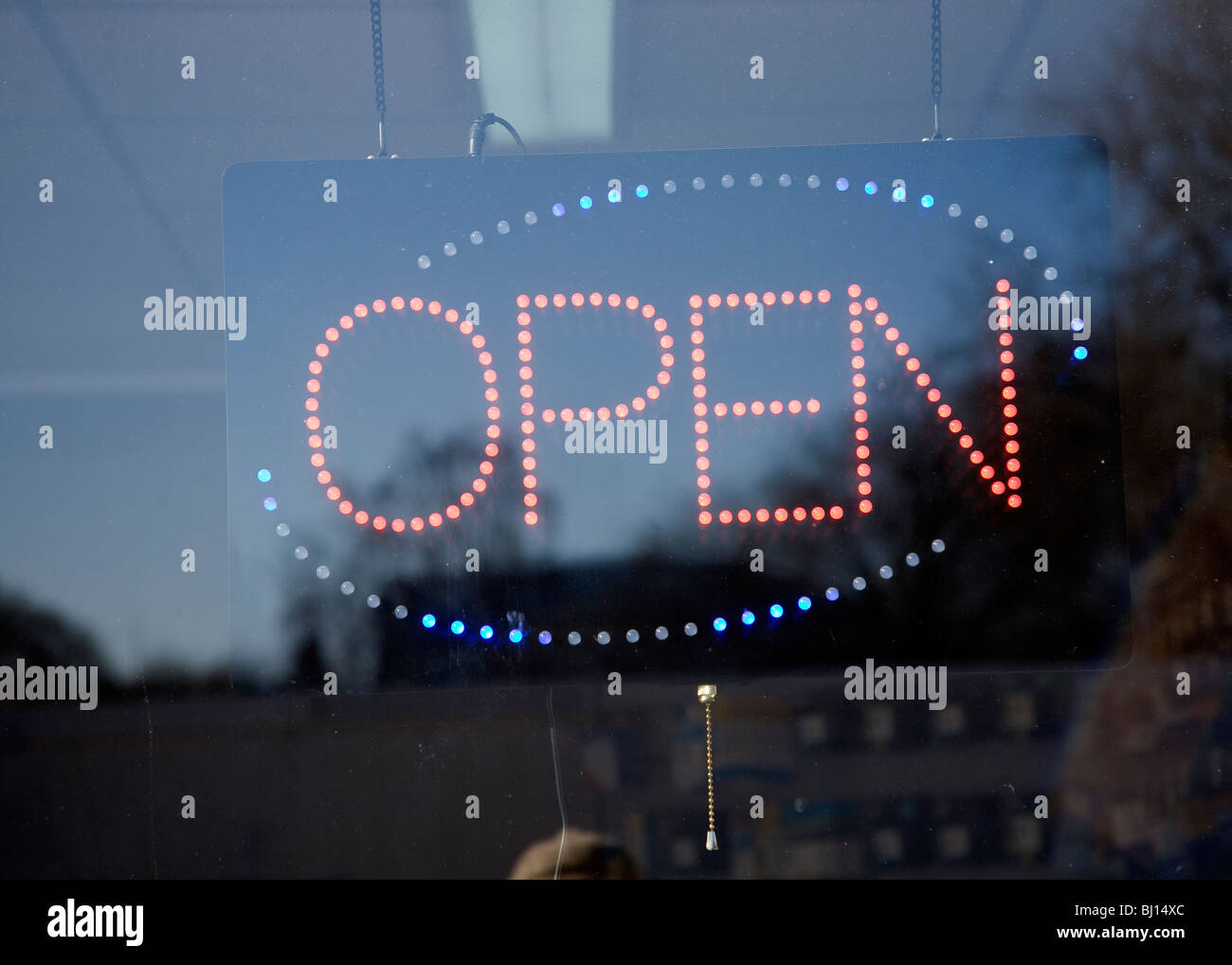 Neon light signage Banque de photographies et d’images à haute ...