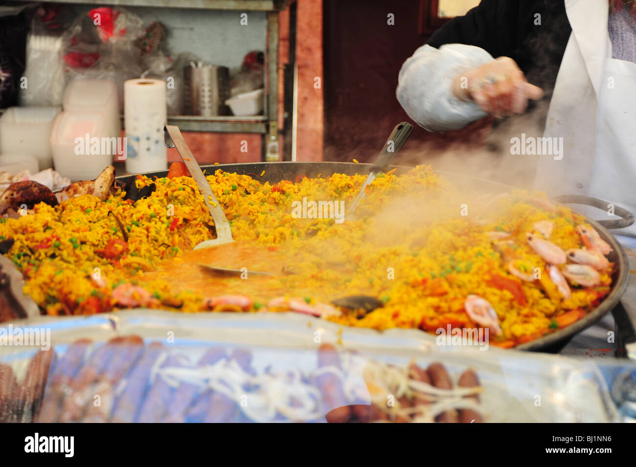 Spanish paella stall Banque de photographies et d’images à haute ...