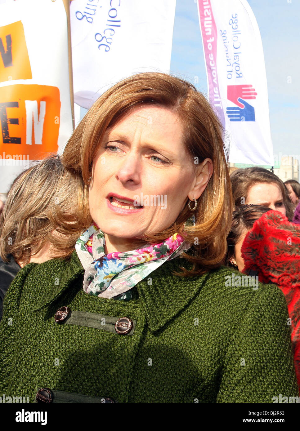 Femme sarah Banque de photographies et d’images à haute résolution - Alamy