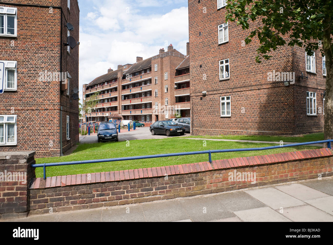 Tulse Hill Estate, typique des logements sociaux LCC estate a commencé ...