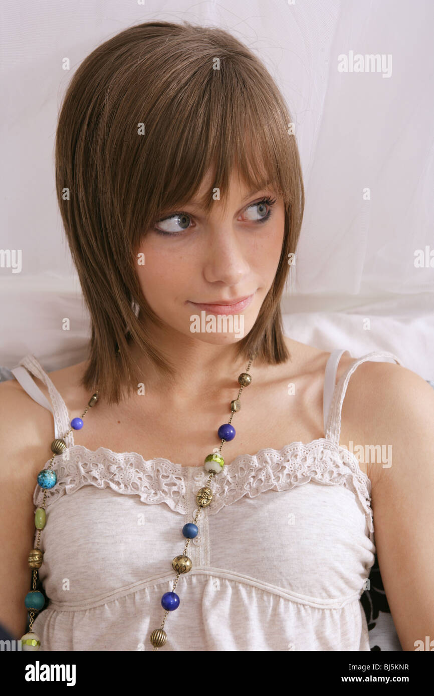 14 Year Old Girl Banque Dimage Et Photos Alamy