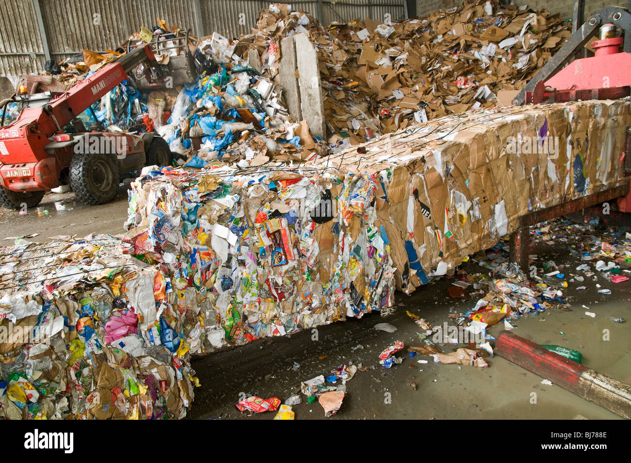 Balles de carton Banque de photographies et d’images à haute résolution ...