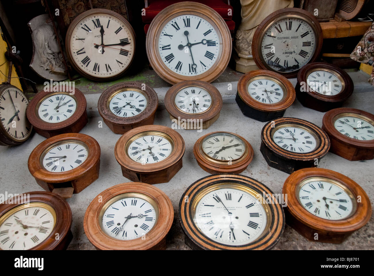 Horloges anciennes Banque de photographies et d’images à haute ...