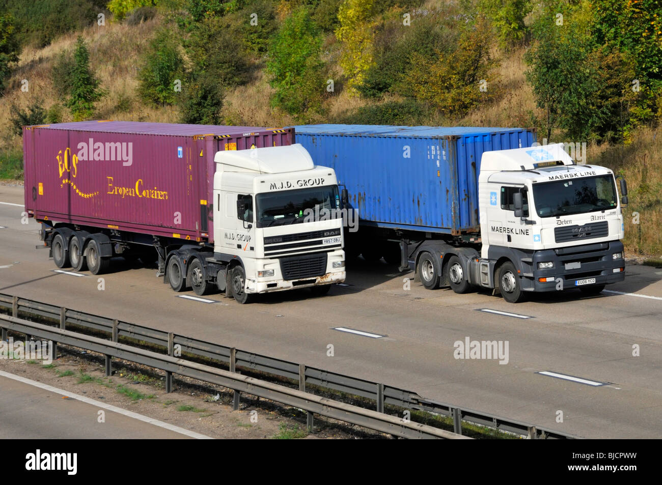 Conteneur camion autoroute france Banque de photographies et d’images à ...