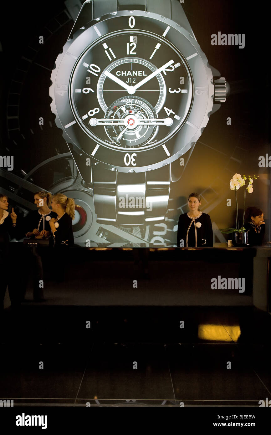 Stand chanel Banque de photographies et d’images à haute résolution - Alamy