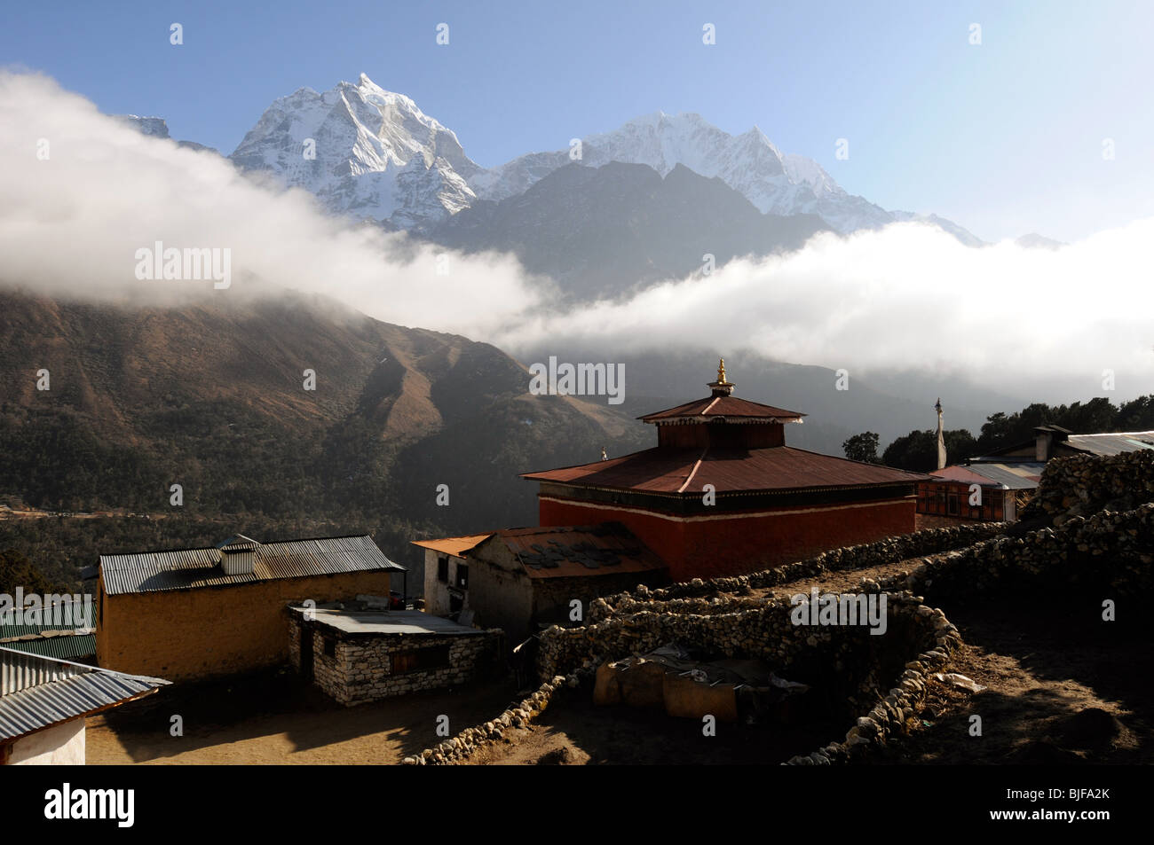 Pangboche monastery Banque de photographies et d’images à haute ...