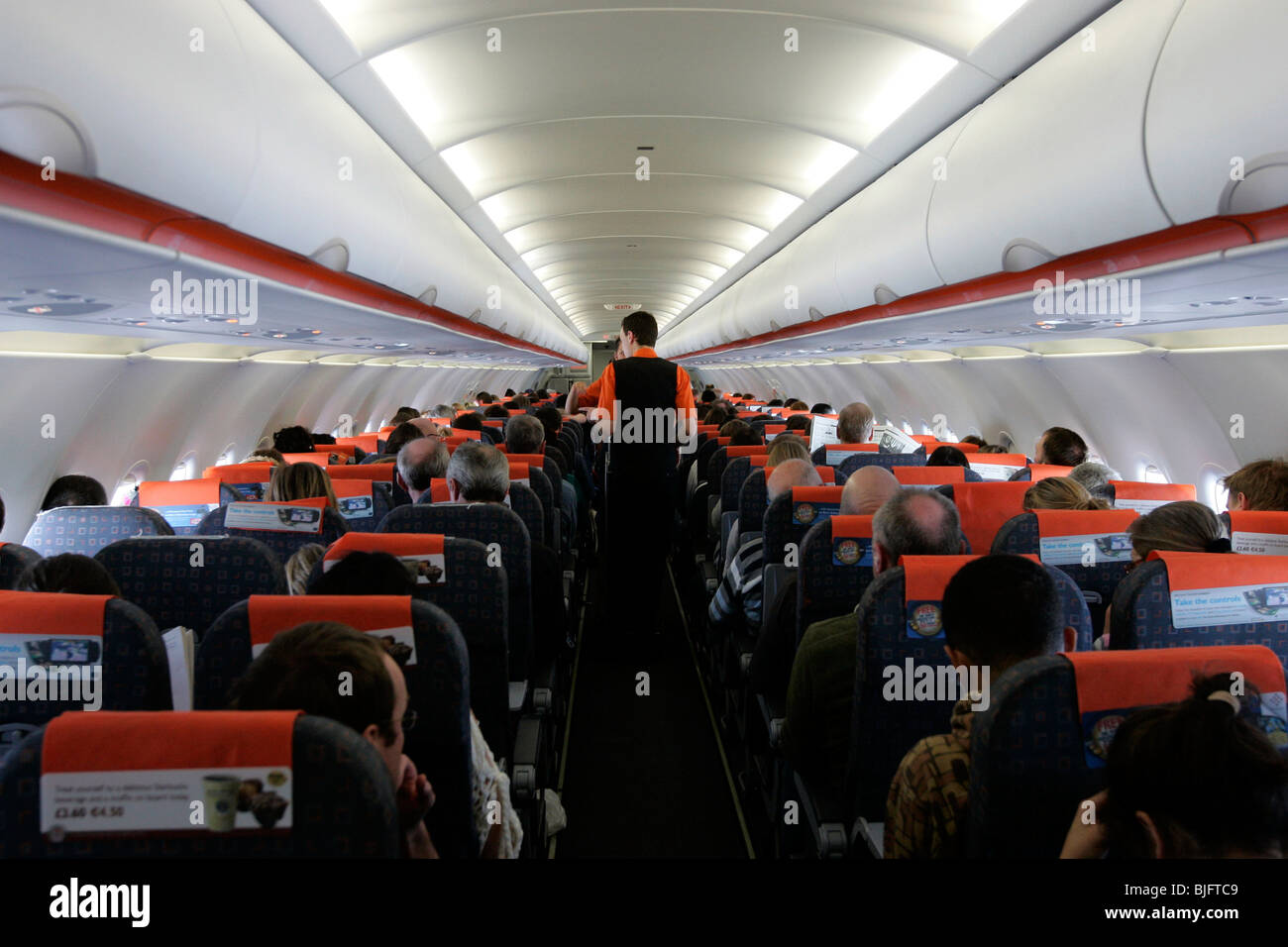 Easyjet interior Banque de photographies et d’images à haute résolution ...