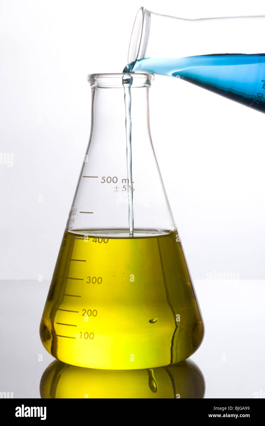Erlenmeyer flask Banque de photographies et d’images à haute résolution ...