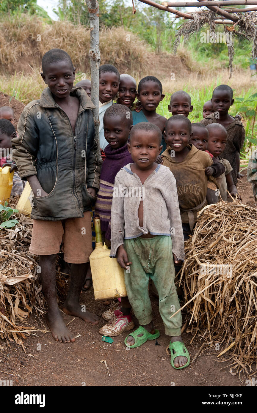 Enfants rwandais Banque de photographies et d’images à haute résolution ...