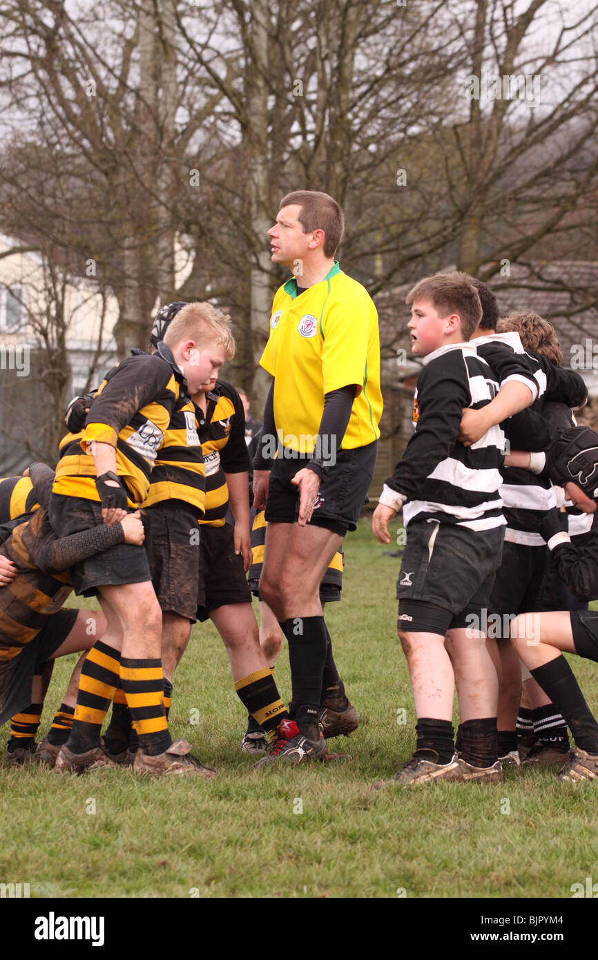 Mélée rugby arbitre Banque de photographies et d’images à haute ...