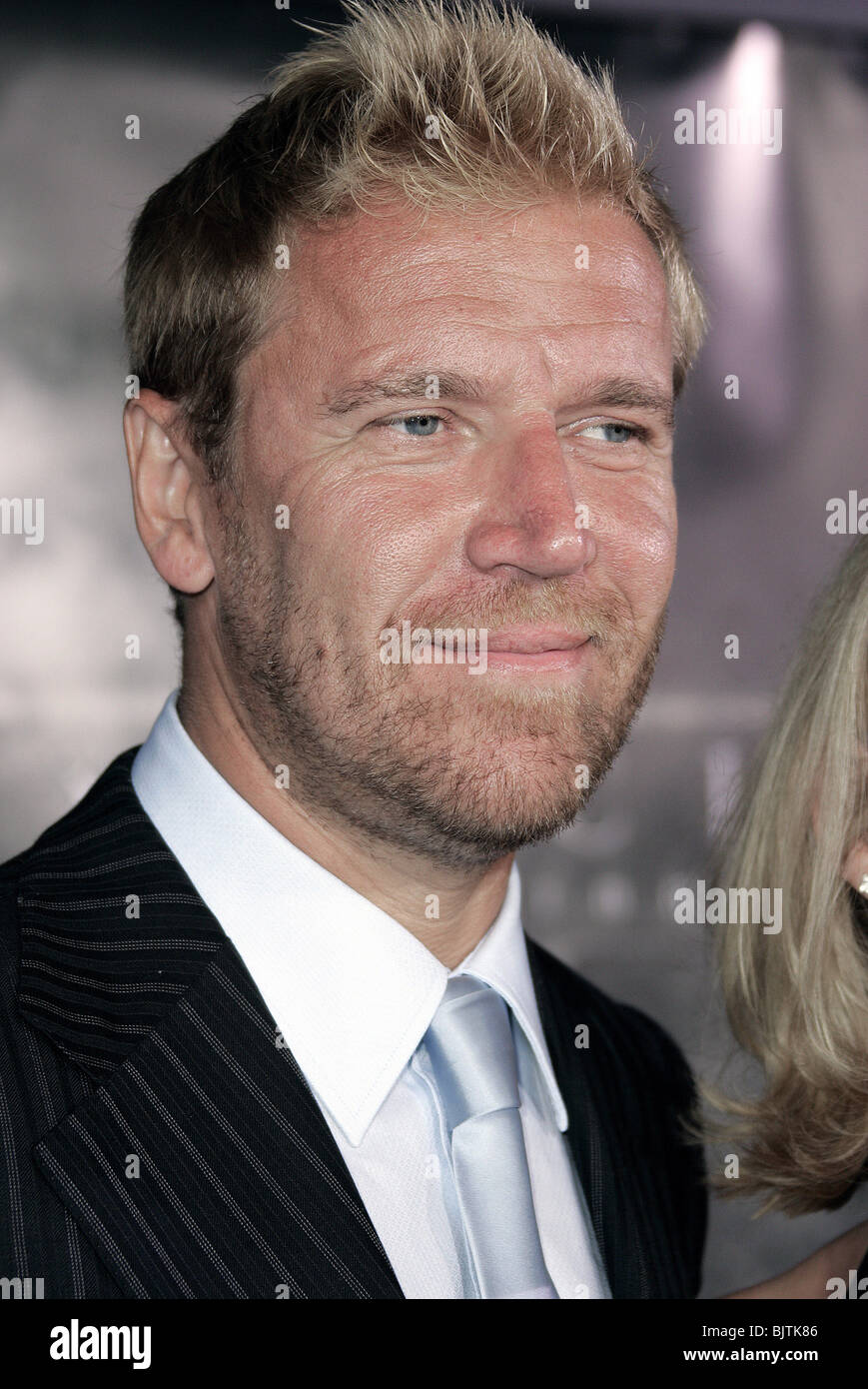 RENNY HARLIN EXORCISTE. Le début WORLD CHINESE THEATRE HOLLYWOOD LOS ...