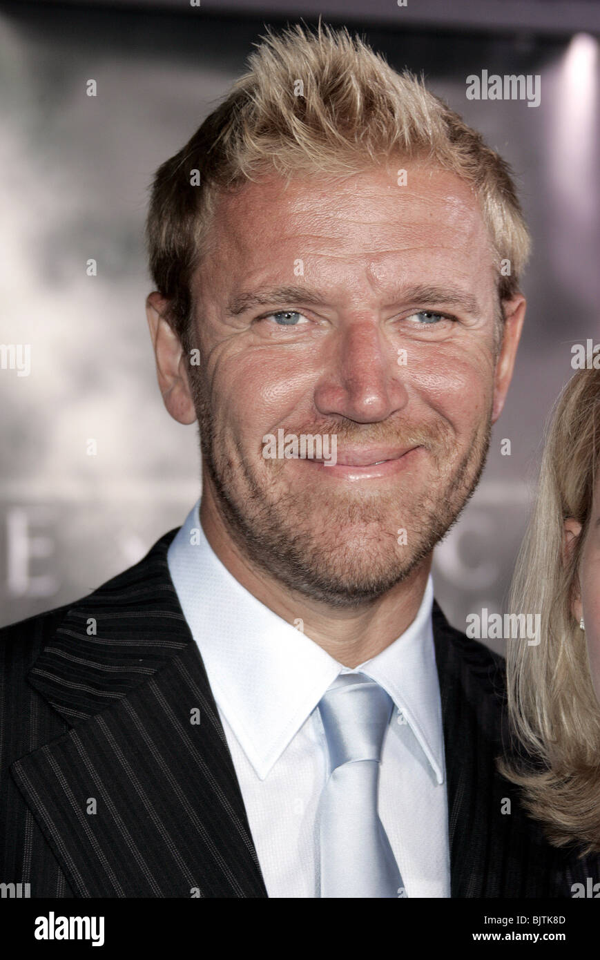 RENNY HARLIN EXORCISTE. Le début WORLD CHINESE THEATRE HOLLYWOOD LOS ...