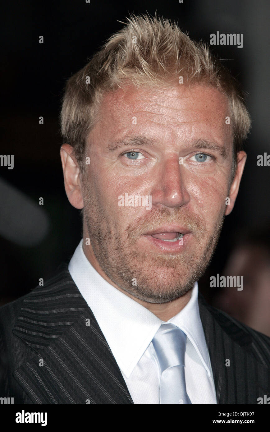 RENNY HARLIN EXORCISTE. Le début WORLD CHINESE THEATRE HOLLYWOOD LOS ...