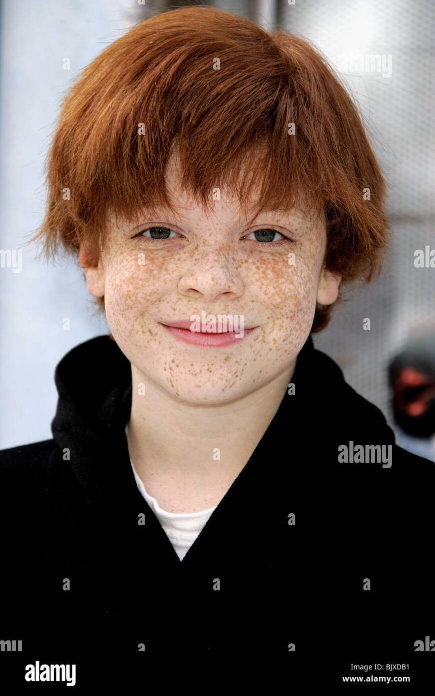 CAMERON MONAGHAN HAPPYFEET PREMIERE FILM CHINESE THEATRE HOLLYWOOD LOS ...
