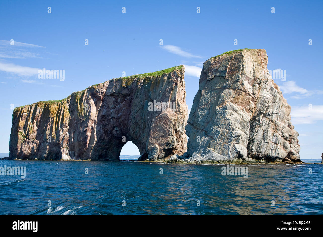 Rocher percé Banque de photographies et d’images à haute résolution - Alamy