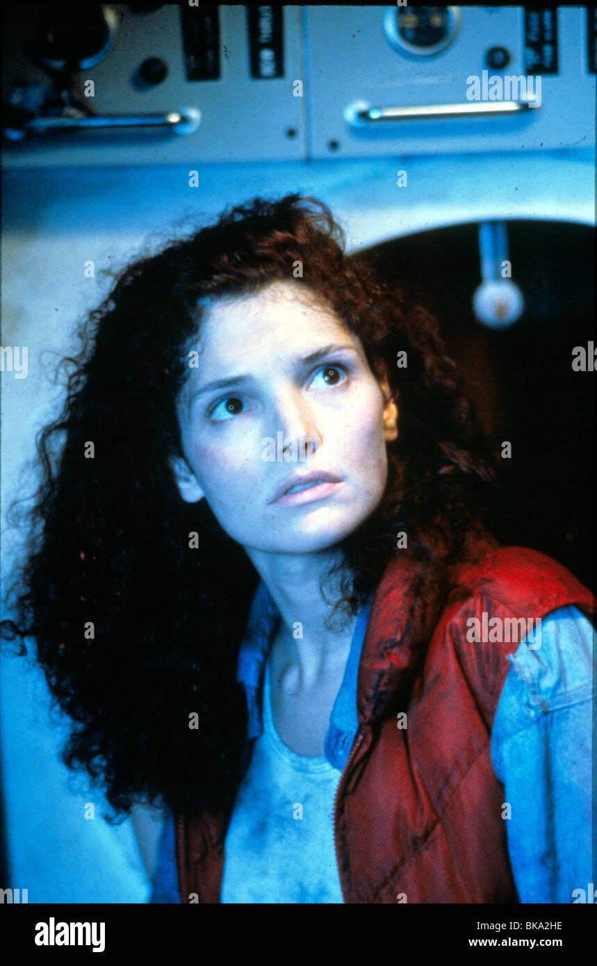 Mary elizabeth mastrantonio where Banque de photographies et d’images à ...