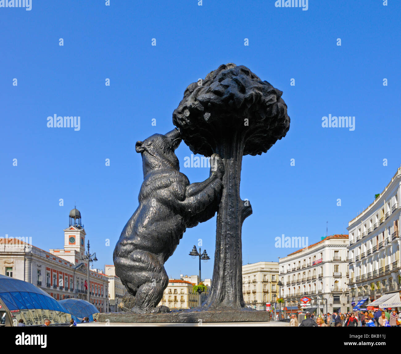 Statue en bronze puerta del sol Banque de photographies et d’images à ...