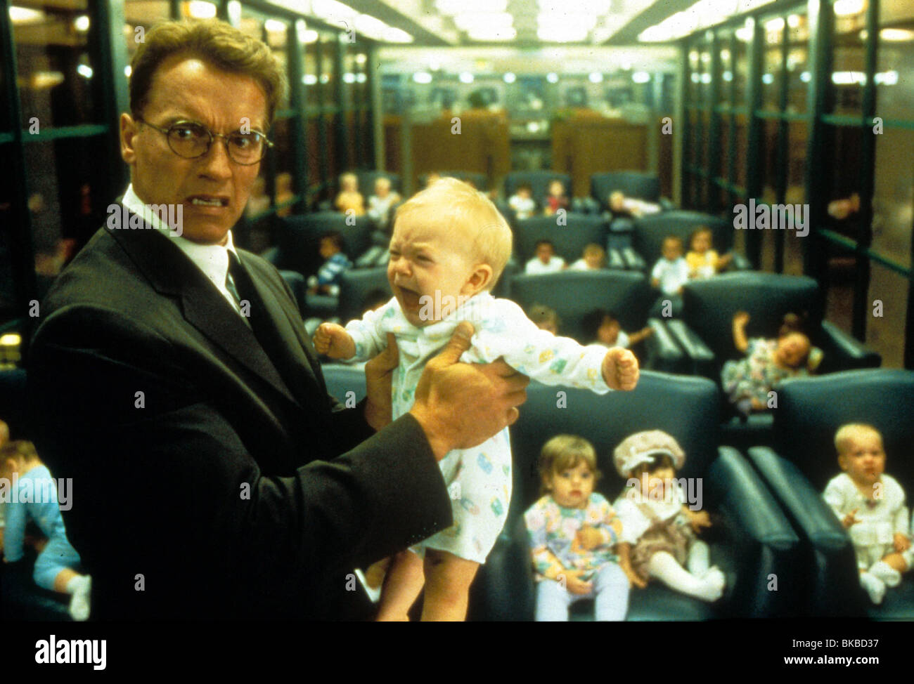 Junior 1994 arnold schwarzenegger Banque de photographies et d’images à haute résolution - Alamy