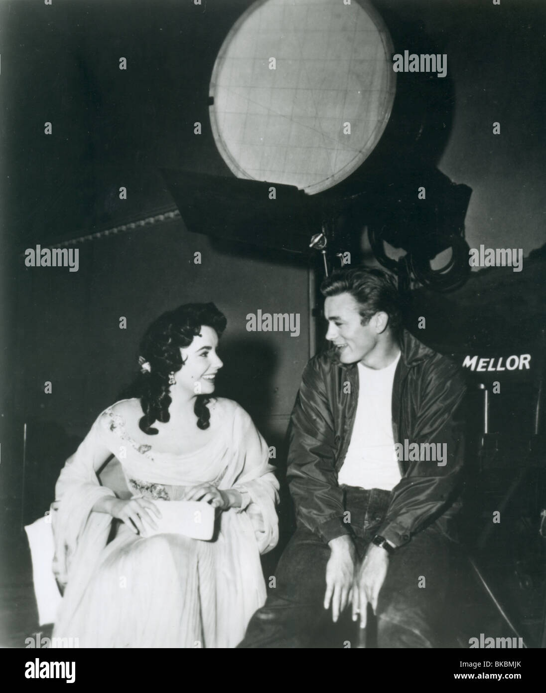 James dean and elizabeth taylor Banque de photographies et d’images à ...