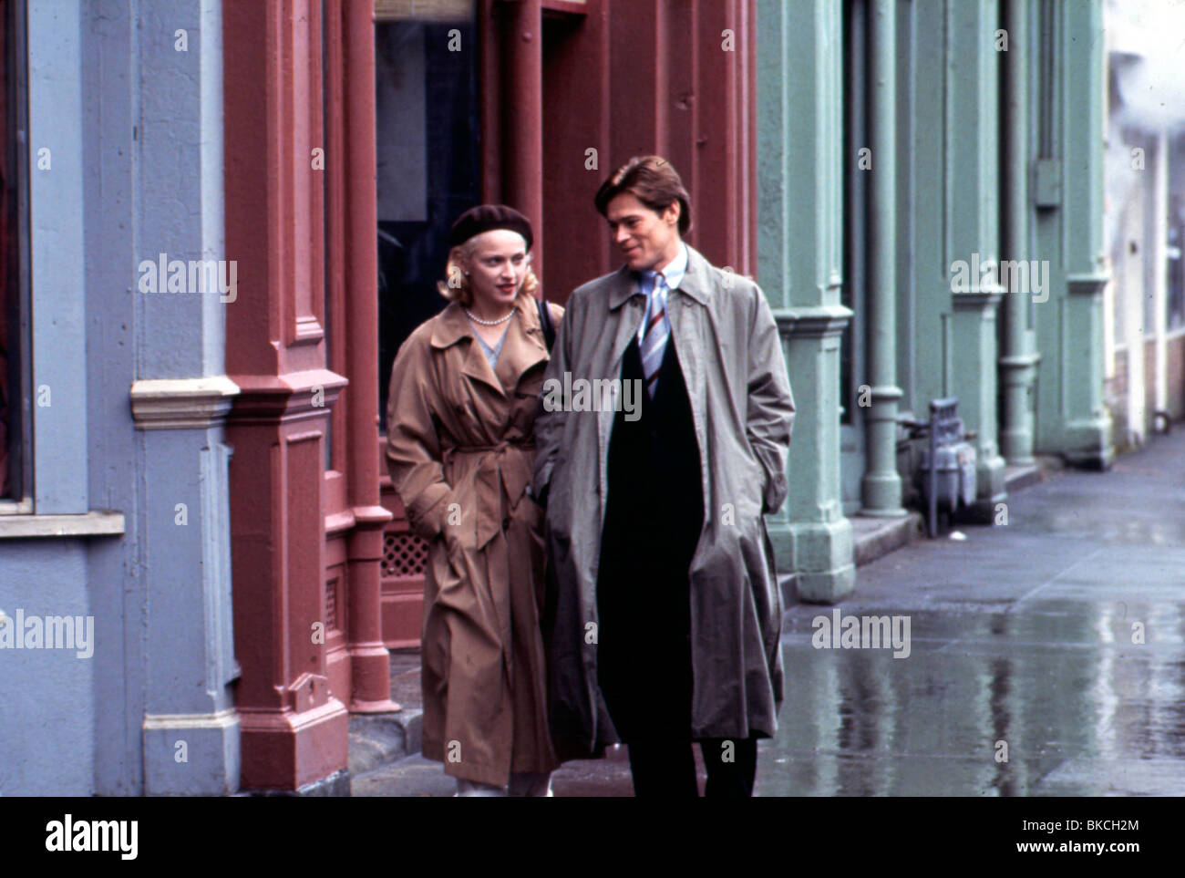 Willem dafoe madonna body evidence Banque de photographies et d’images ...