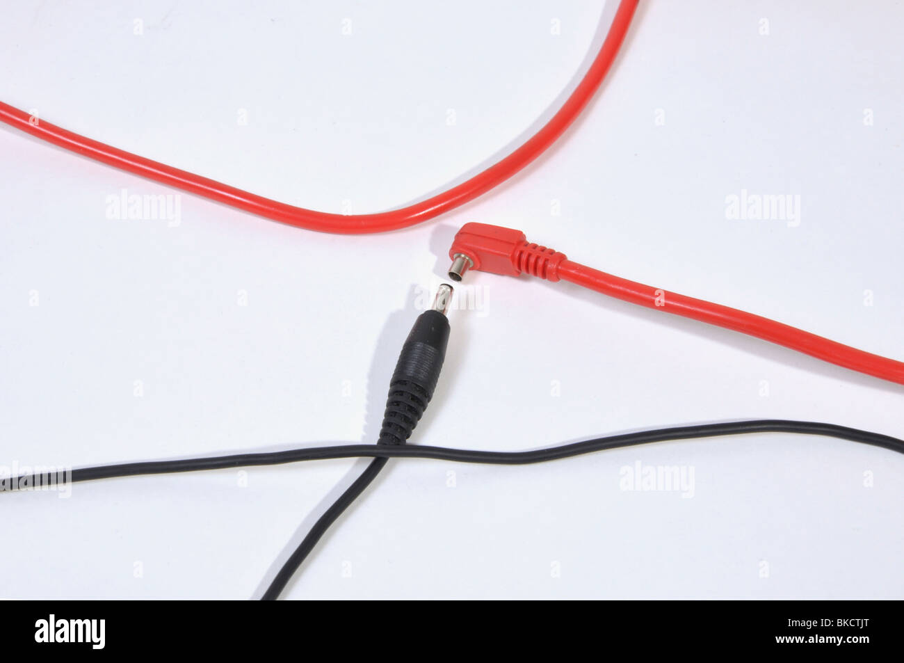 Cable noire Banque de photographies et d’images à haute résolution - Alamy
