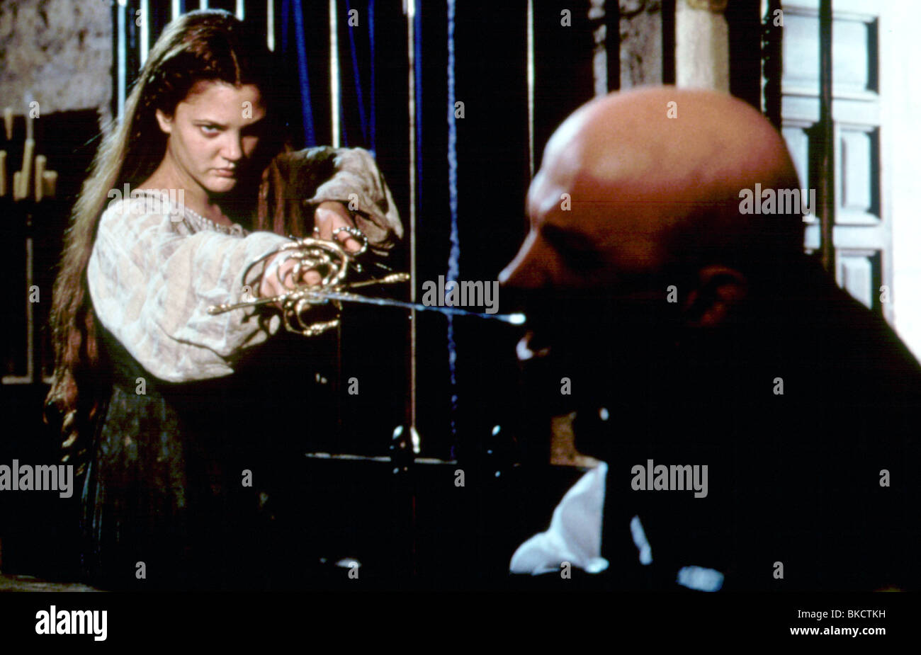 À JAMAIS (1998), une histoire de Cendrillon (ALT) Drew Barrymore LES ...