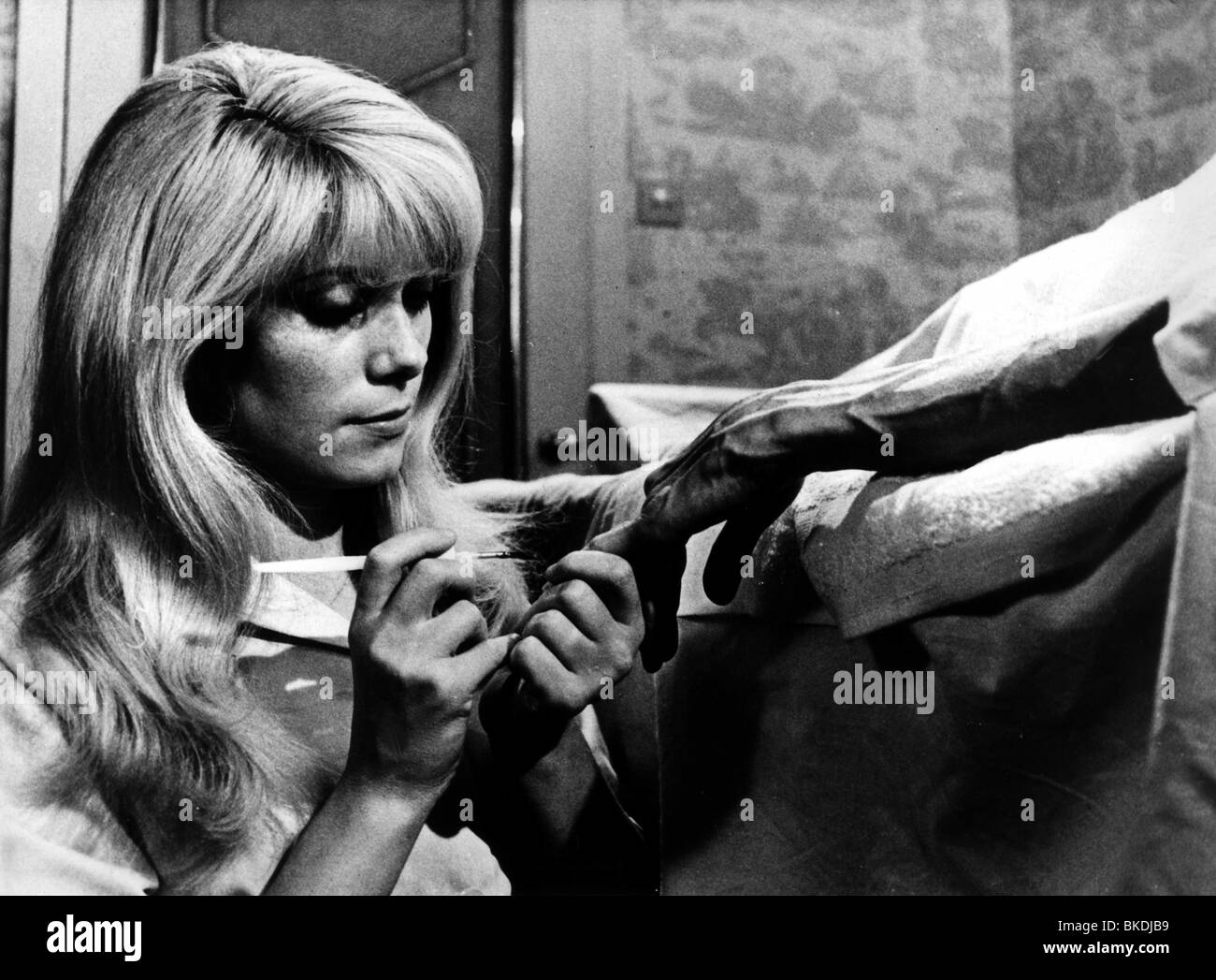 Repulsion 1965 catherine deneuve Banque de photographies et d’images à ...