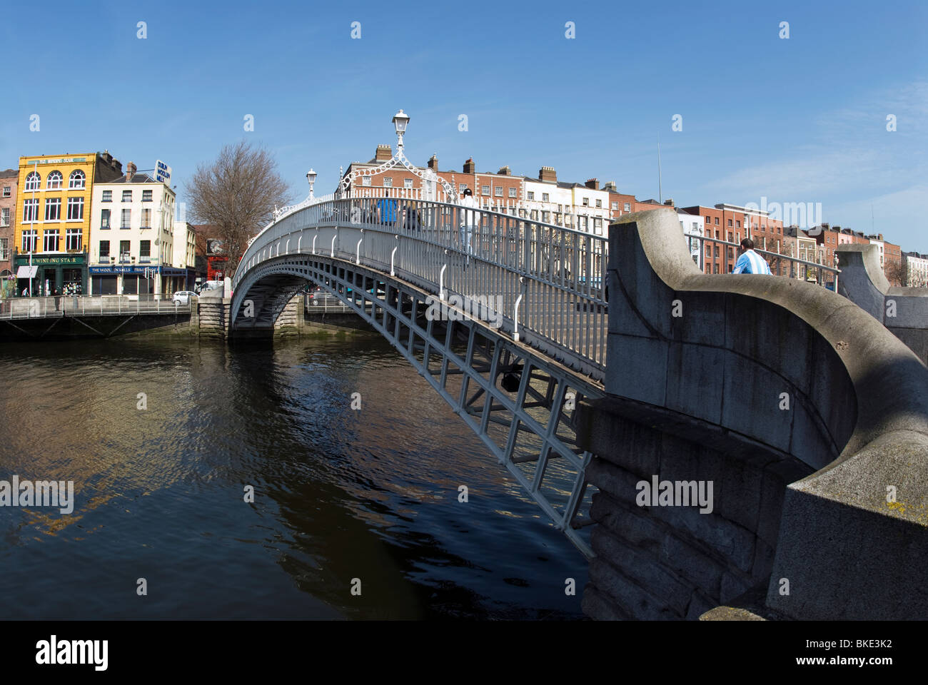 Pont dublin hapenny Banque de photographies et d’images à haute ...