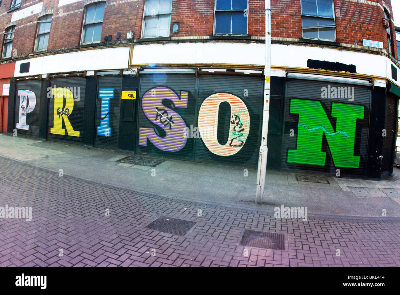 Graffiti de prison Banque de photographies et d’images à haute ...