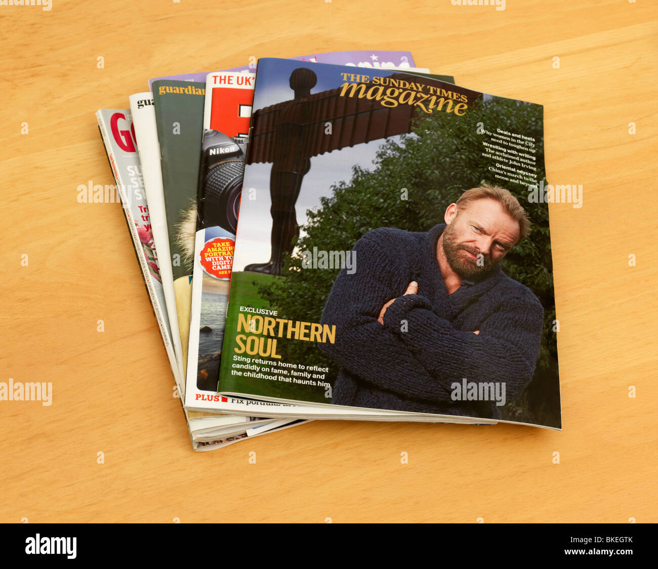 Tas de magazines Banque de photographies et d’images à haute résolution ...