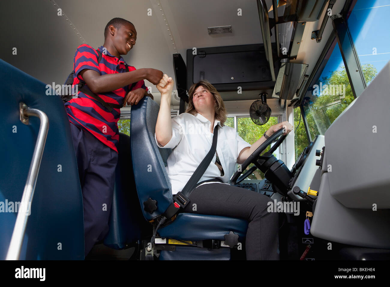 Uniformes des conducteurs de bus Banque de photographies et d’images à ...