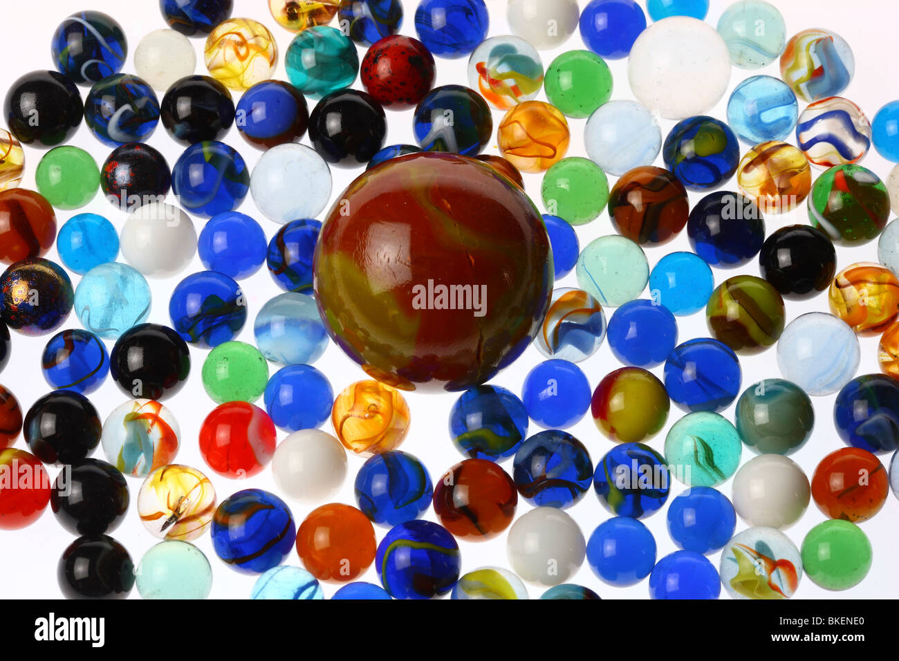 Billes En Verre Banque d'image et photos - Alamy