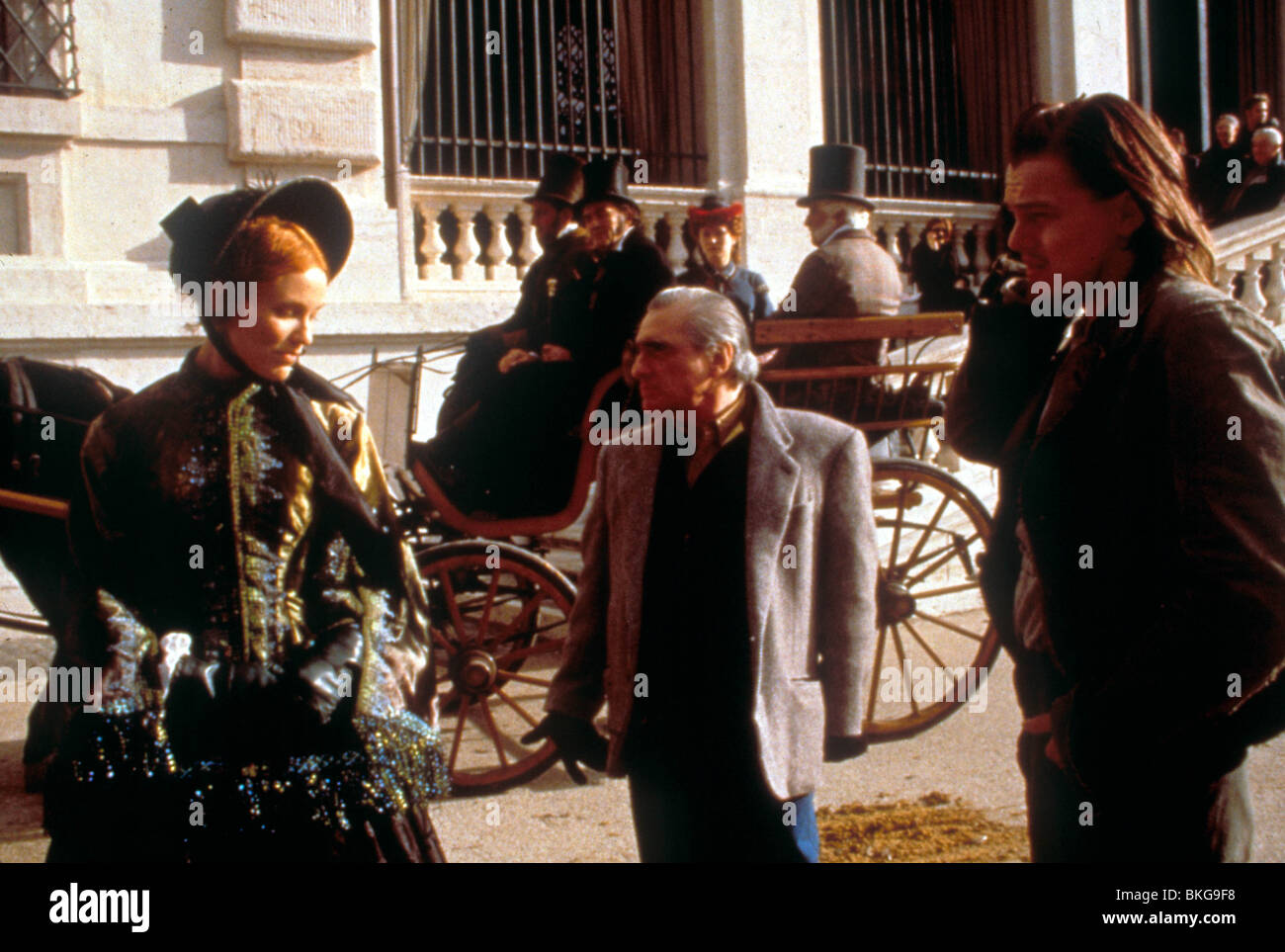 PRODUCTION TOURNAGE (ALT) EMPLACEMENT (ALT) derrière la scène (ALT) SUR ...