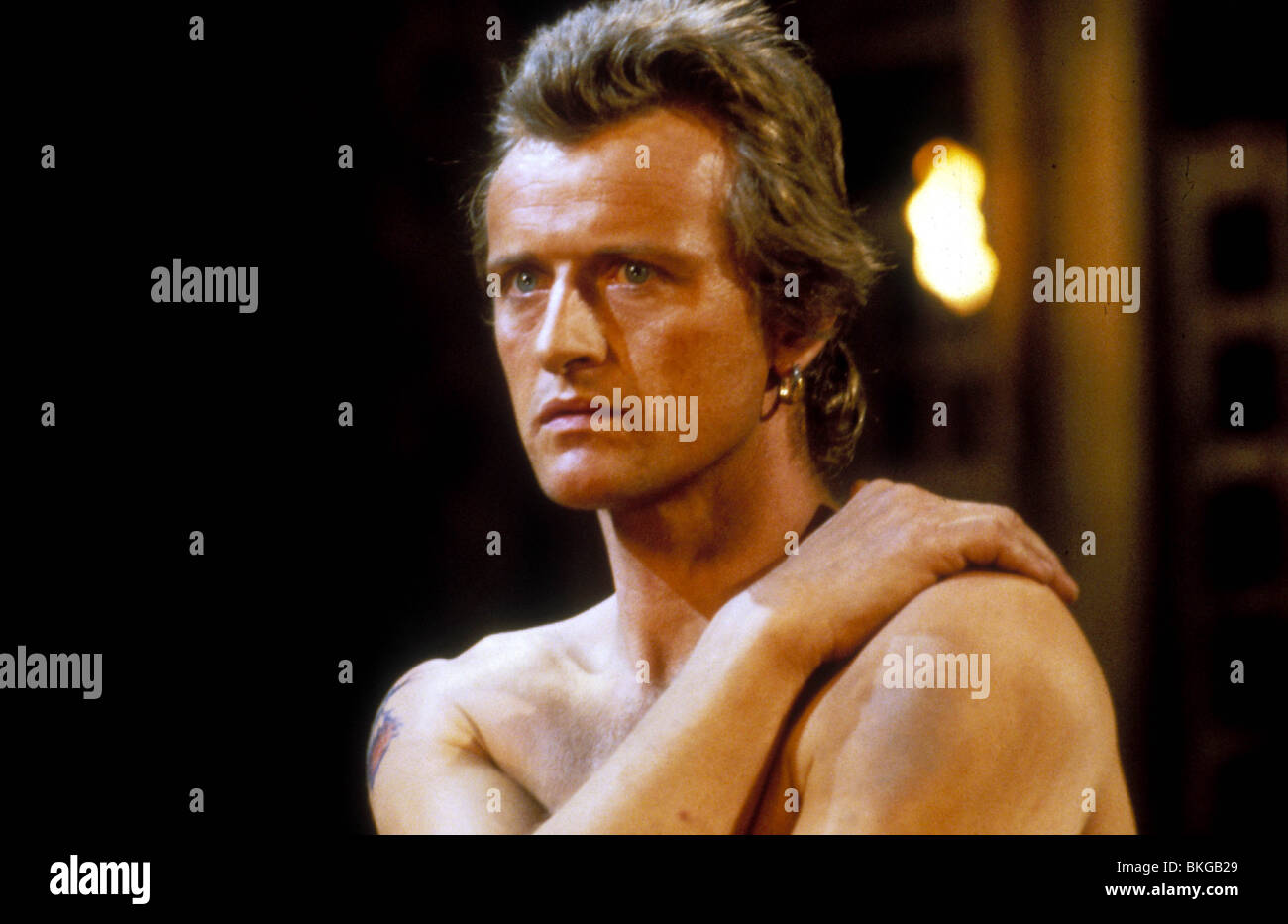 Chair et sang 1985 rutger hauer Banque de photographies et d’images à ...
