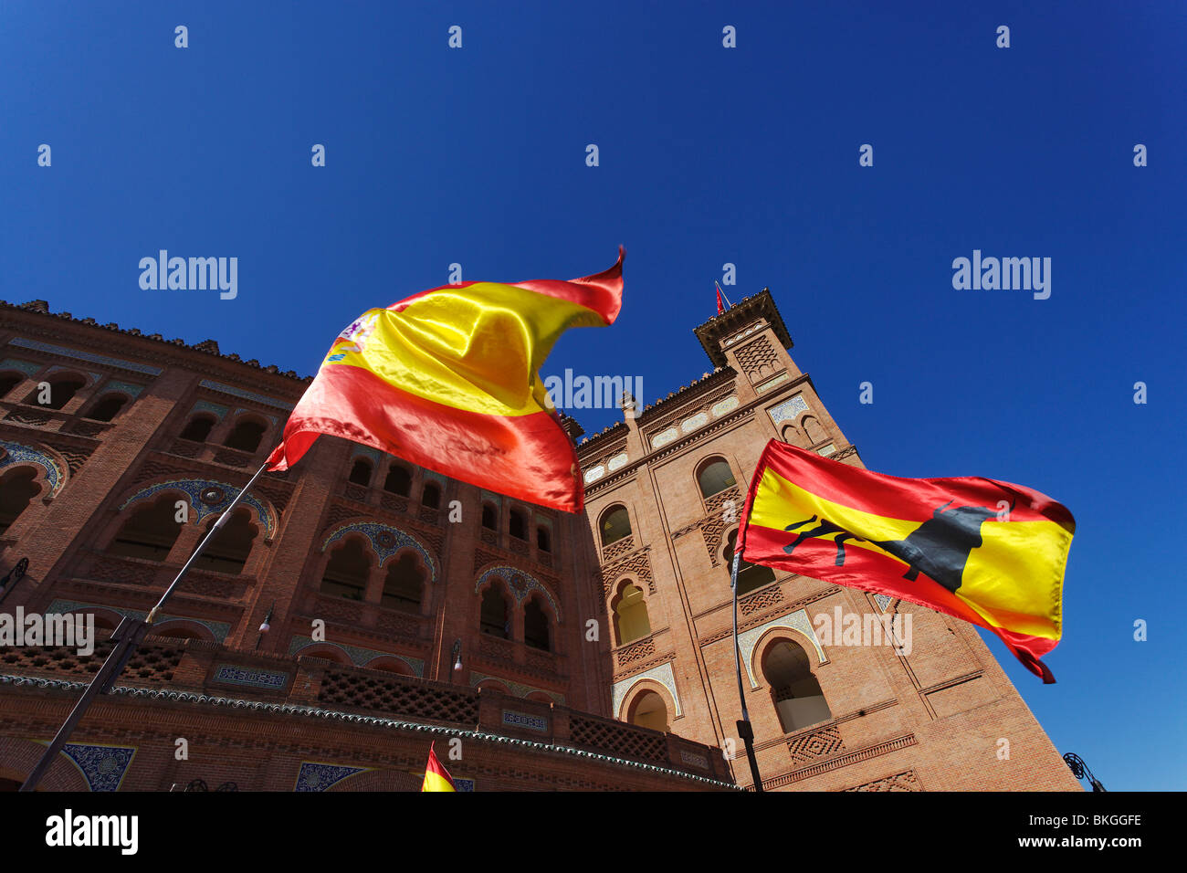 Drapeau de madrid espagne drapeaux de madrid Banque de photographies et ...