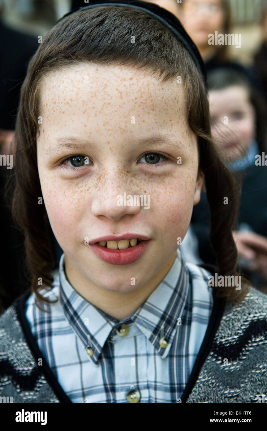Jewish boy Banque de photographies et d’images à haute résolution - Alamy