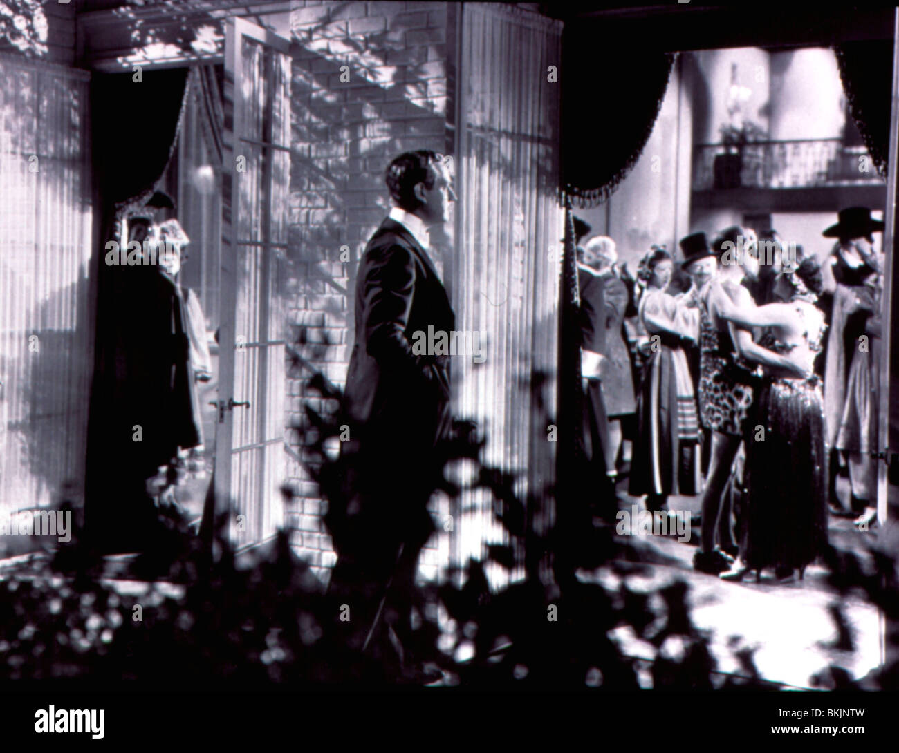 Le loup solitaire retourne 1935 melvyn douglas Banque de photographies ...