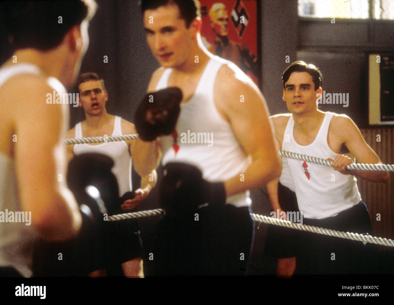 SWING KIDS (1993) Noah Wyle, Robert Sean Leonard SWKD 034 Photo Stock ...