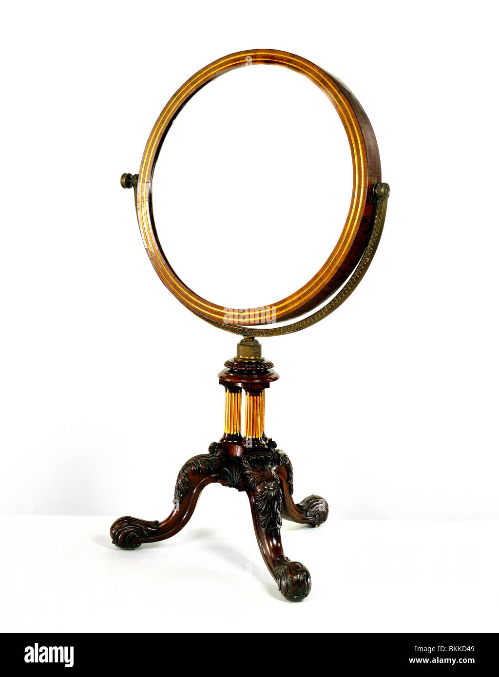 Miroir concave Banque de photographies et d’images à haute résolution ...
