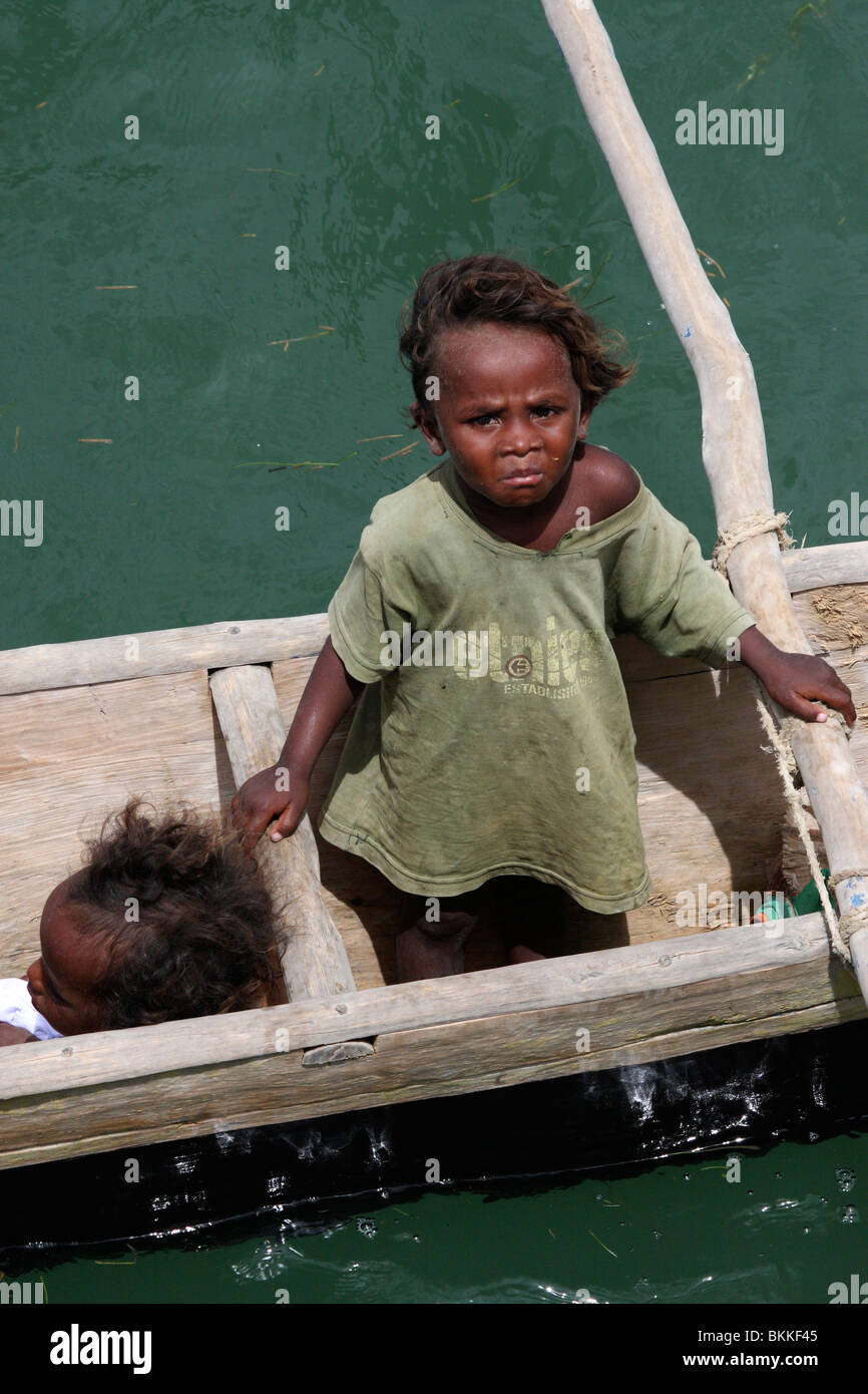 Enfants Affamés En Afrique