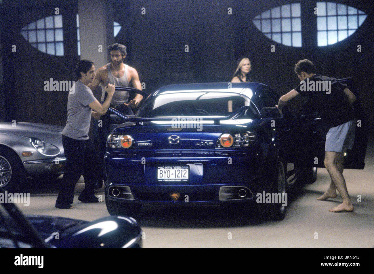 X-2 : X-MEN 2 (2003) X2 (ALT) AARON STANFORD, PYRO, Hugh Jackman ...