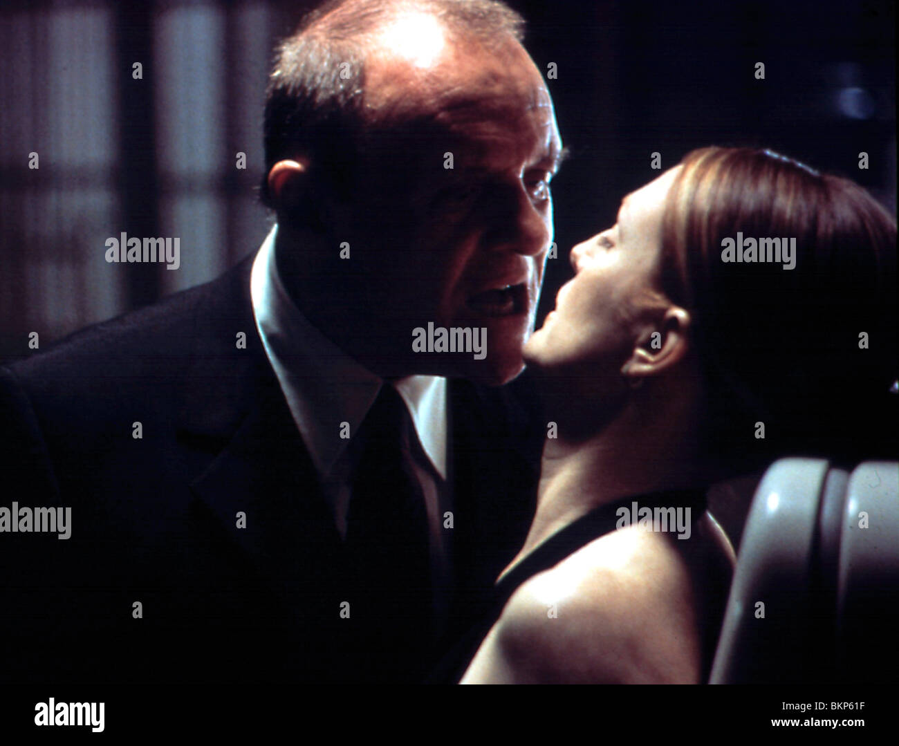 Anthony hopkins julianne moore hannibal Banque de photographies et d’images à haute résolution ...