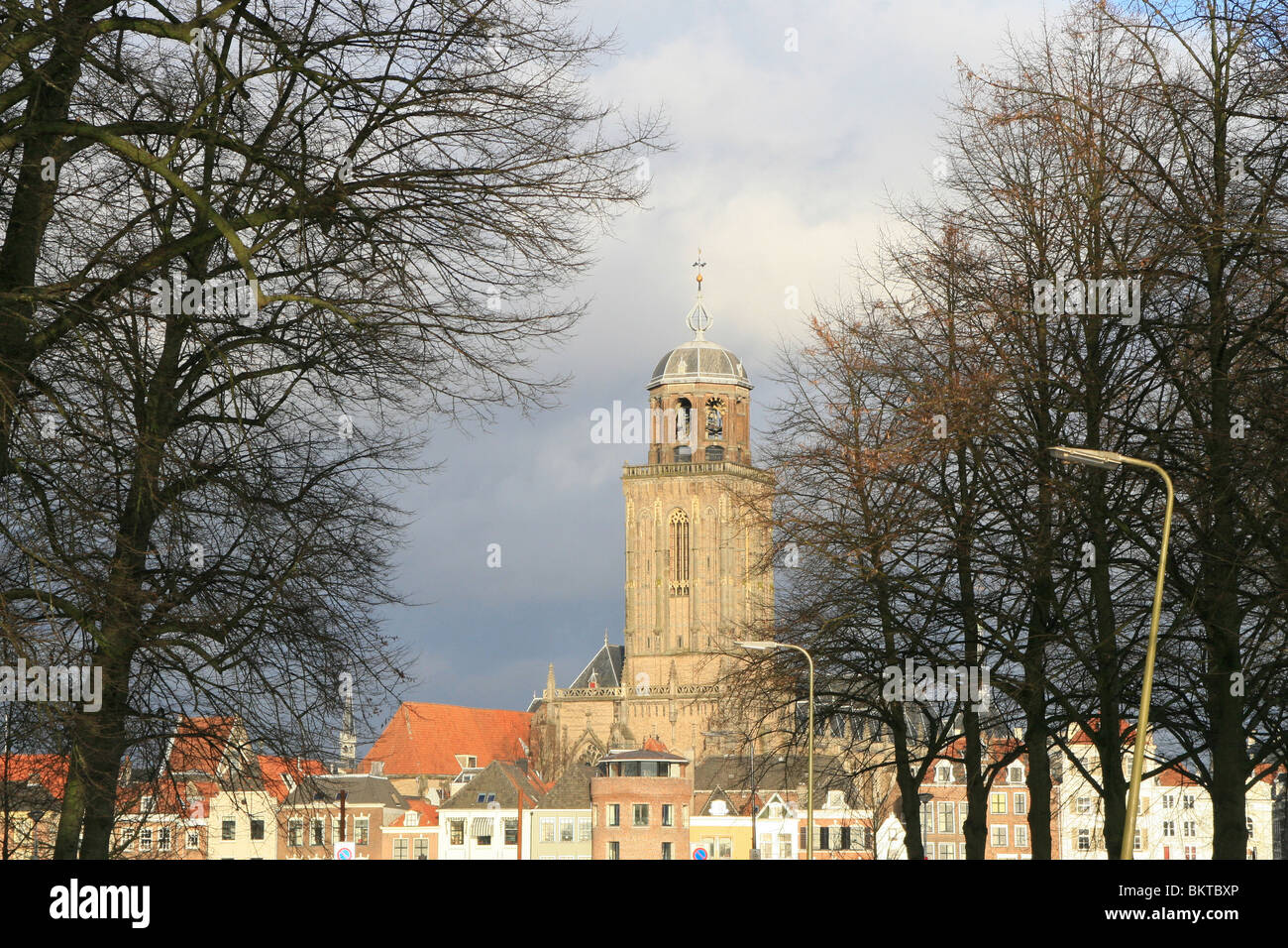 Deventer est een stad, gemeente en oude Hanzestad in het Oosten van ...