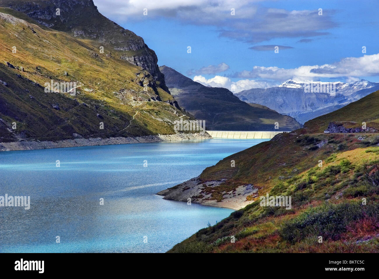 Barrage de moiry Banque de photographies et d’images à haute résolution ...