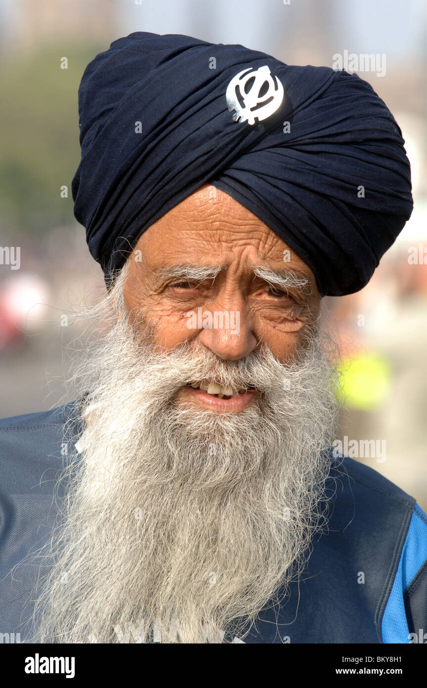 Barbe longue sikh Banque de photographies et d’images à haute résolution - Alamy