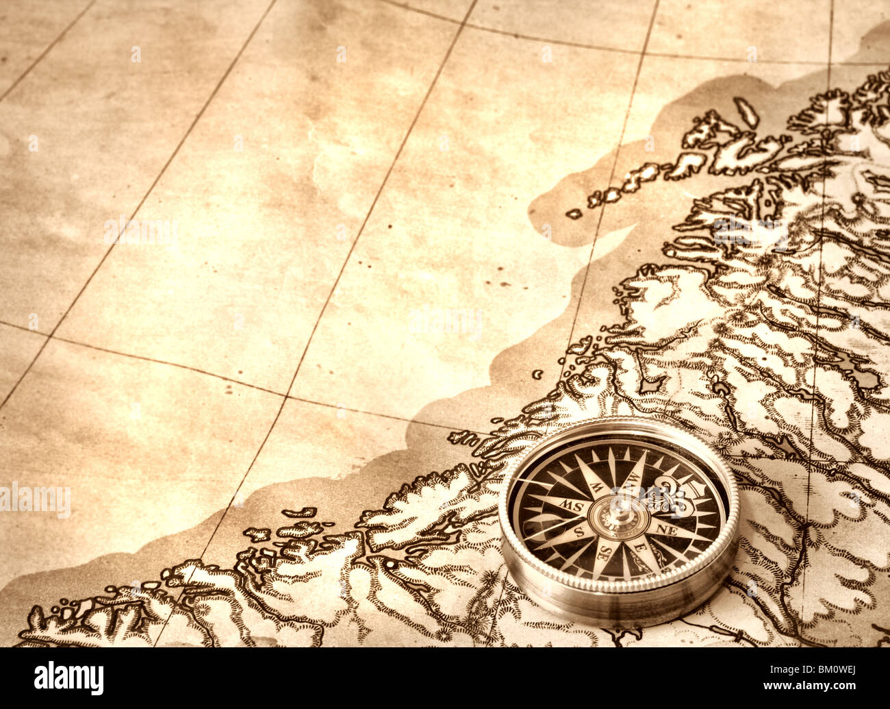 Compass ancient map europe map Banque de photographies et d’images à ...