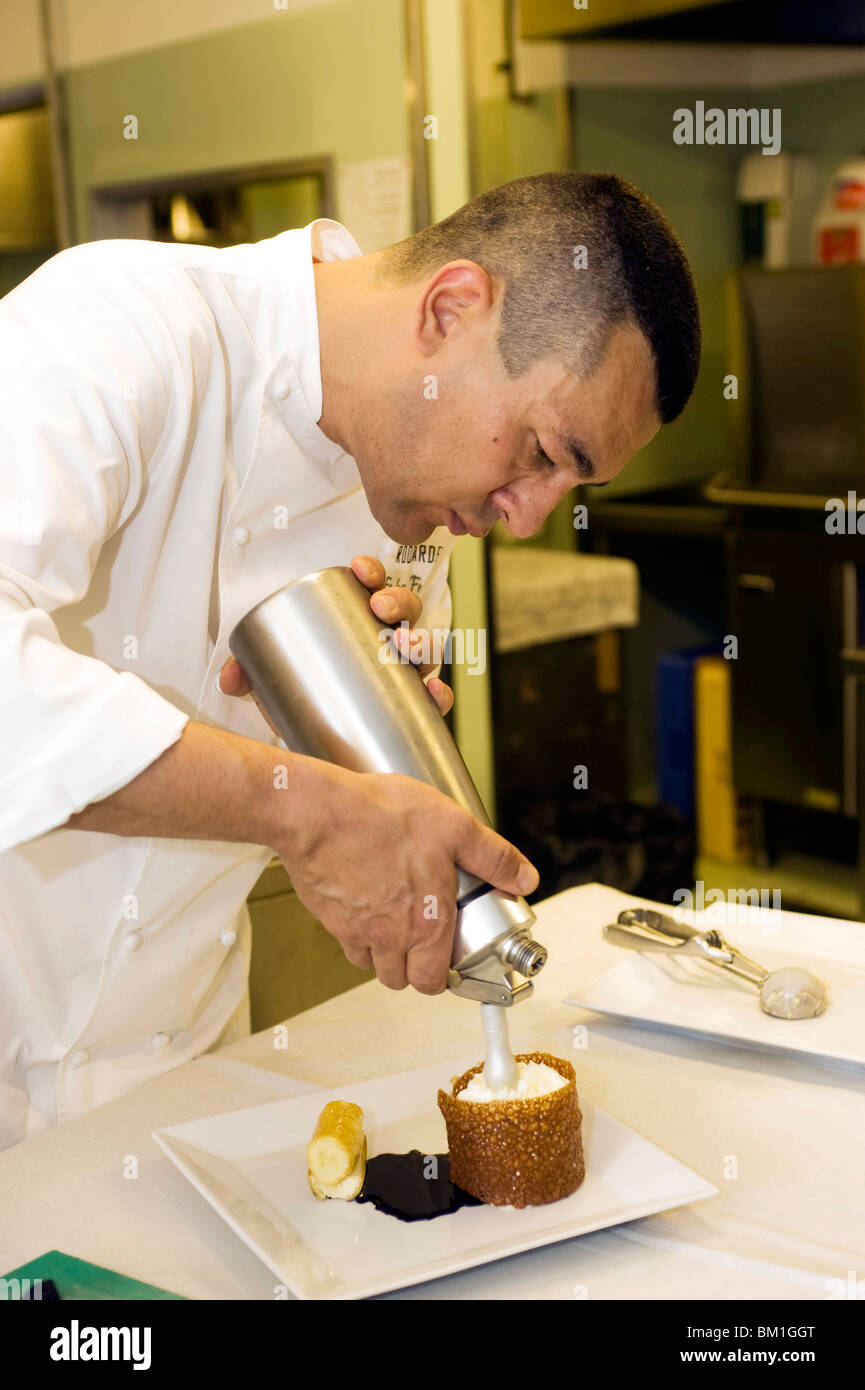 Roof garden restaurant Banque de photographies et d’images à haute ...